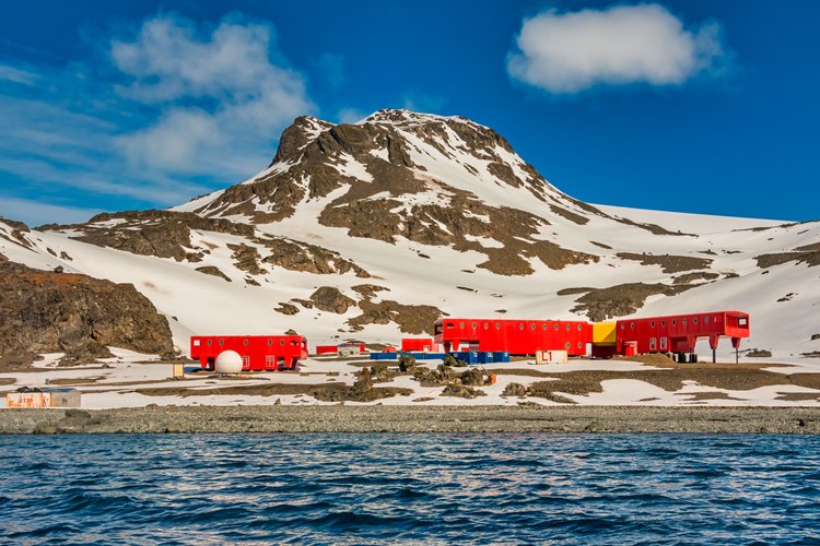 Canada and Spain scientists establish new Antarctic Ocean observatory